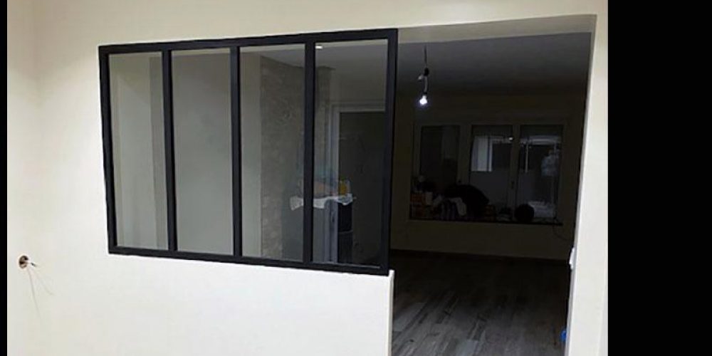 Mener à bien l'installation de verrerie d'atelier